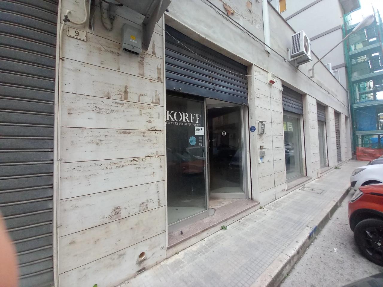 Locale commerciale in affitto a Siracusa