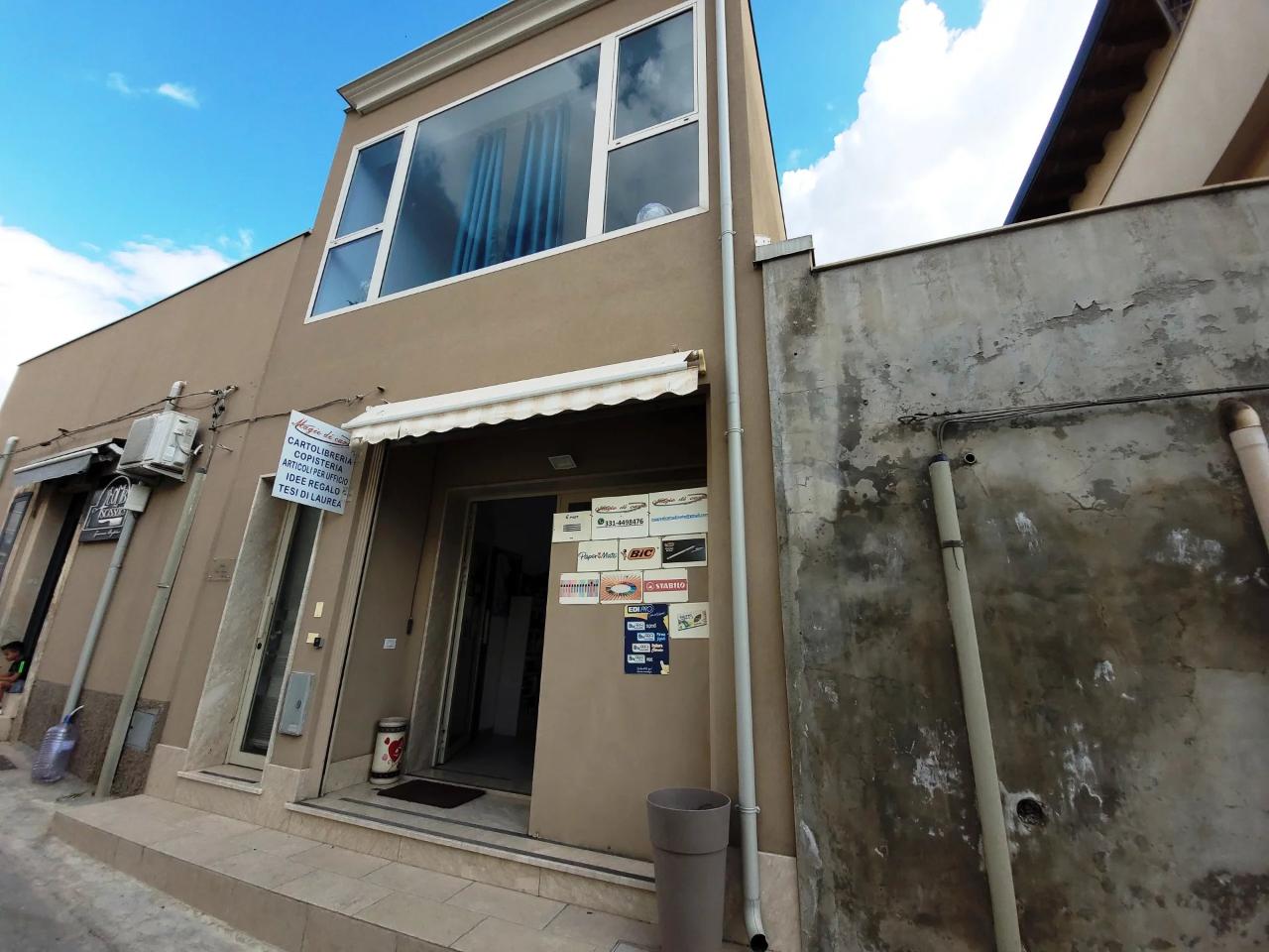 Negozio in vendita a Noto