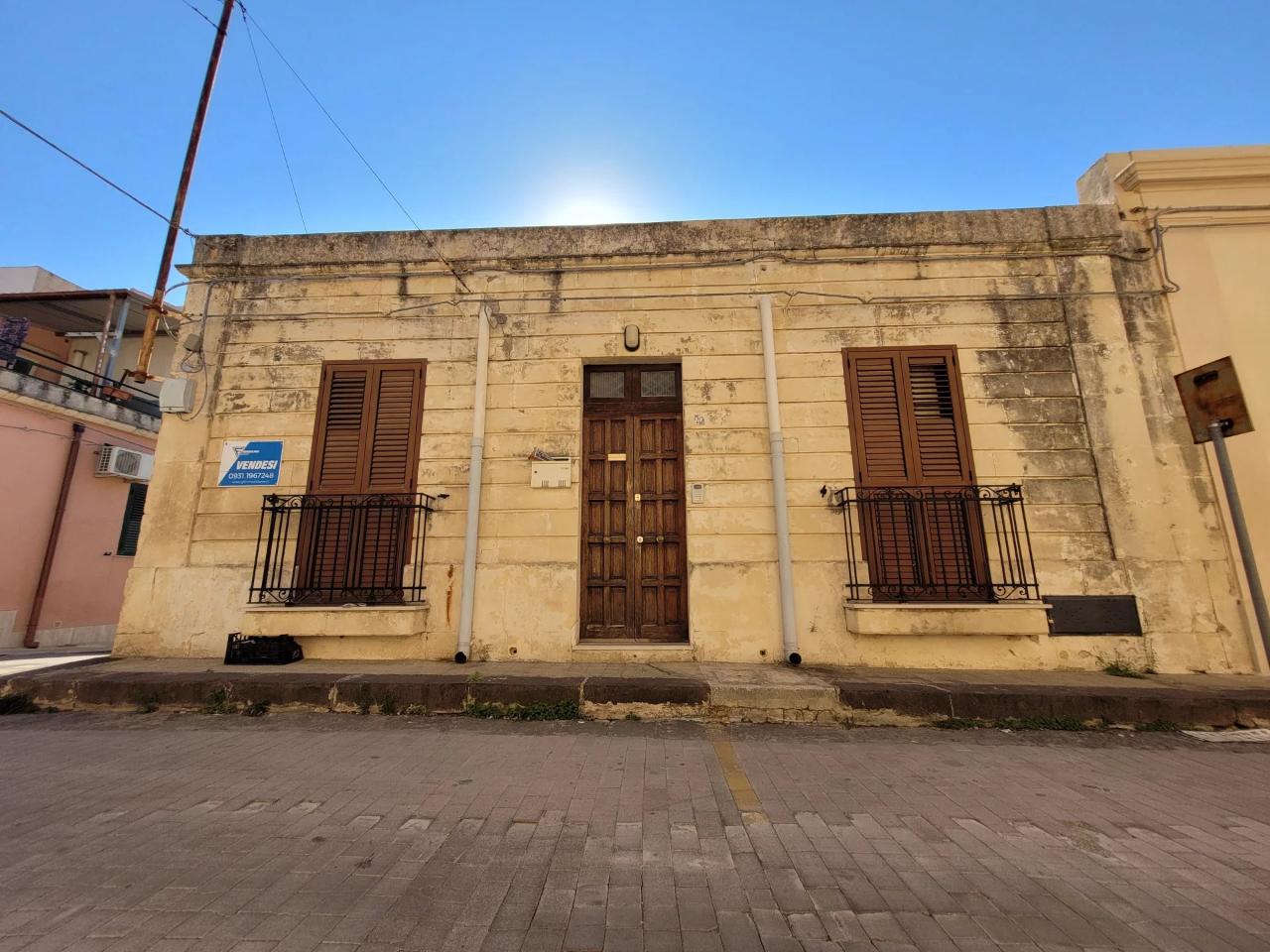 Casa indipendente in vendita a Noto