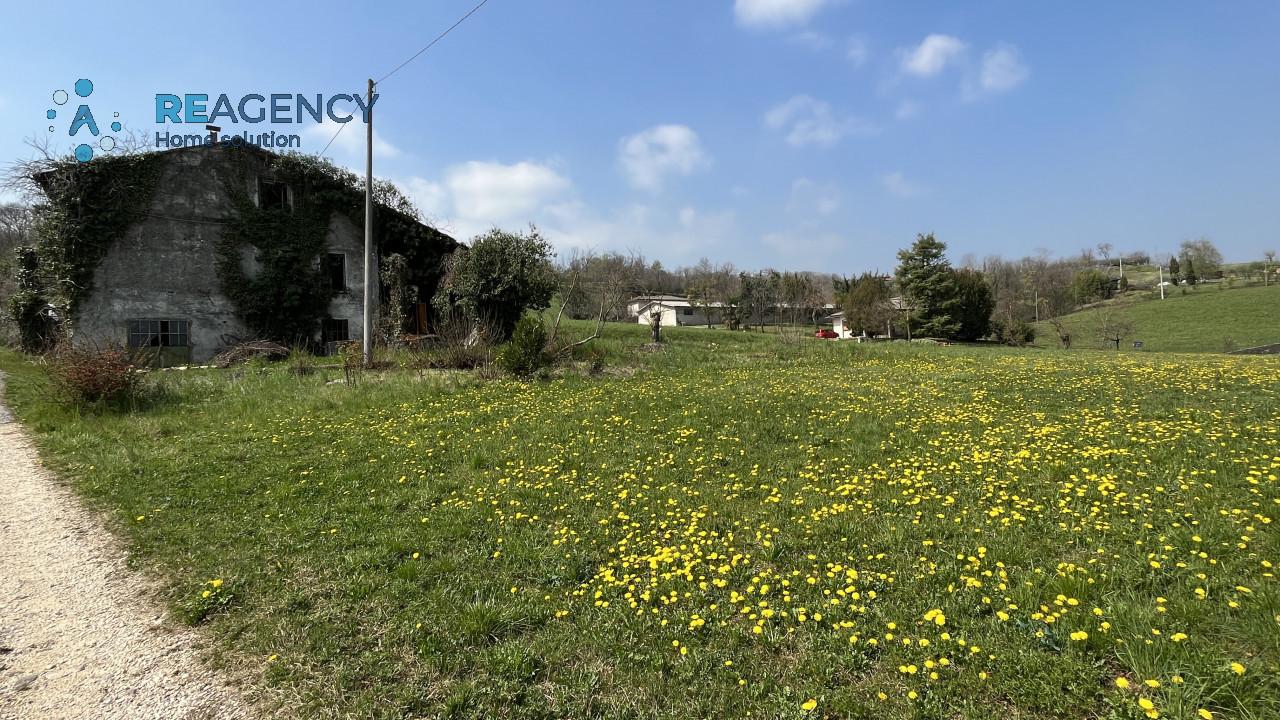 Terreno edificabile residenziale in vendita a Trissino
