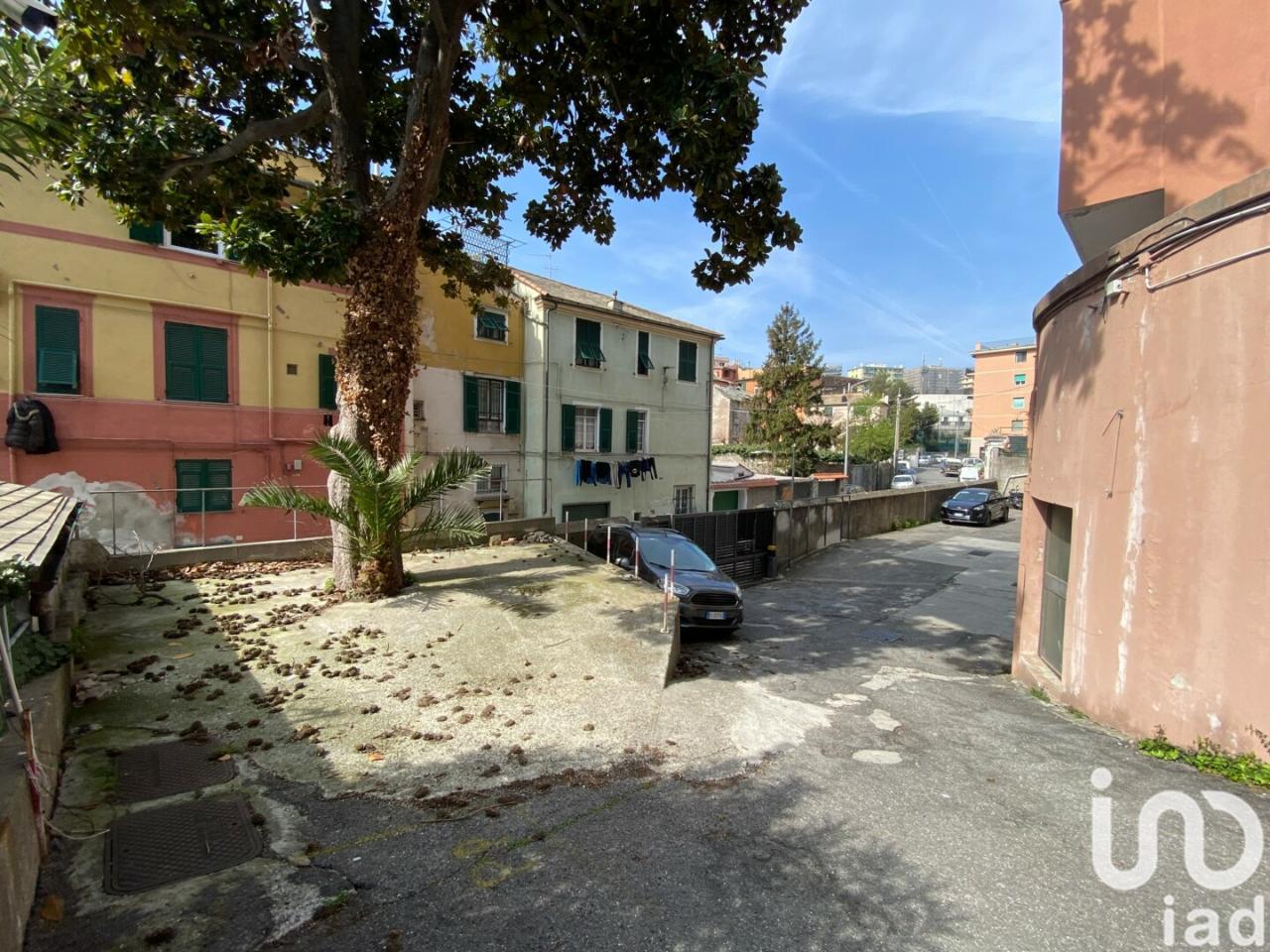 Negozio in affitto a Genova