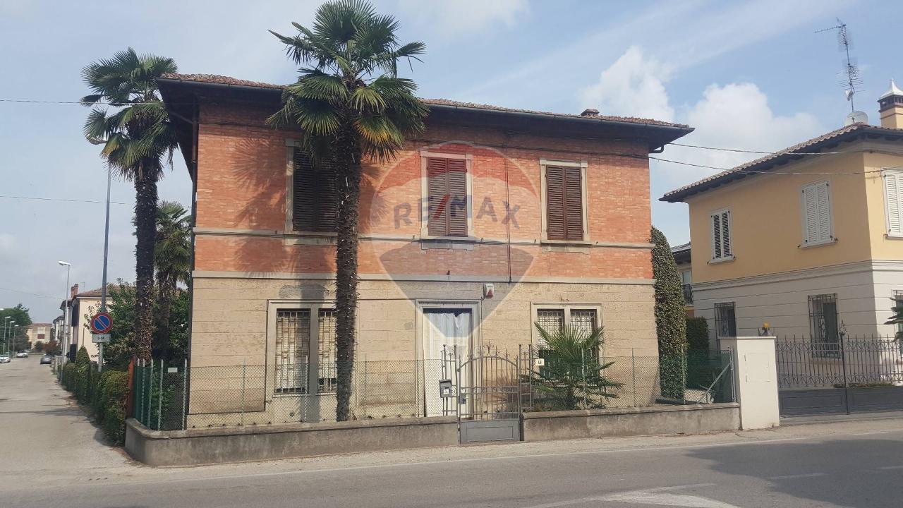 Casa indipendente in vendita a Bagnacavallo