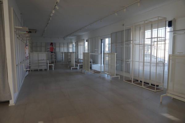 Showroom in affitto a Buscate