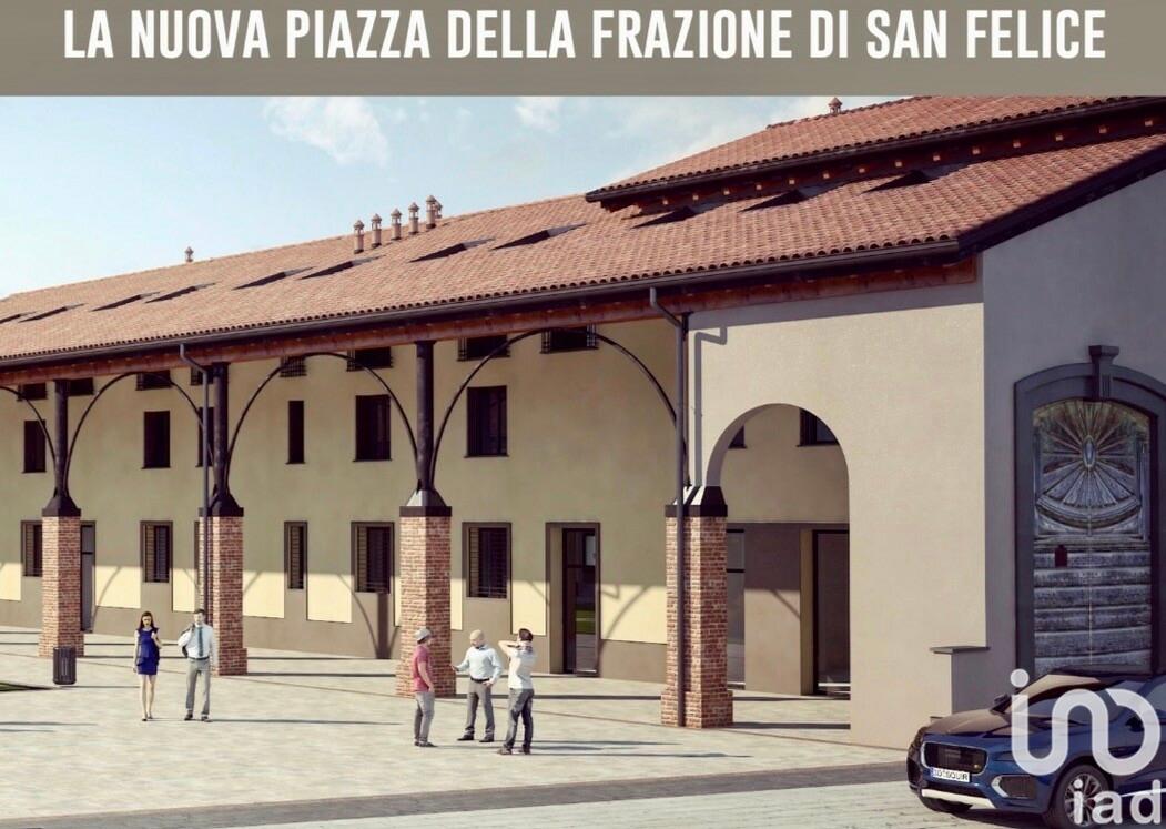 Esercizio commerciale in vendita a Cremona