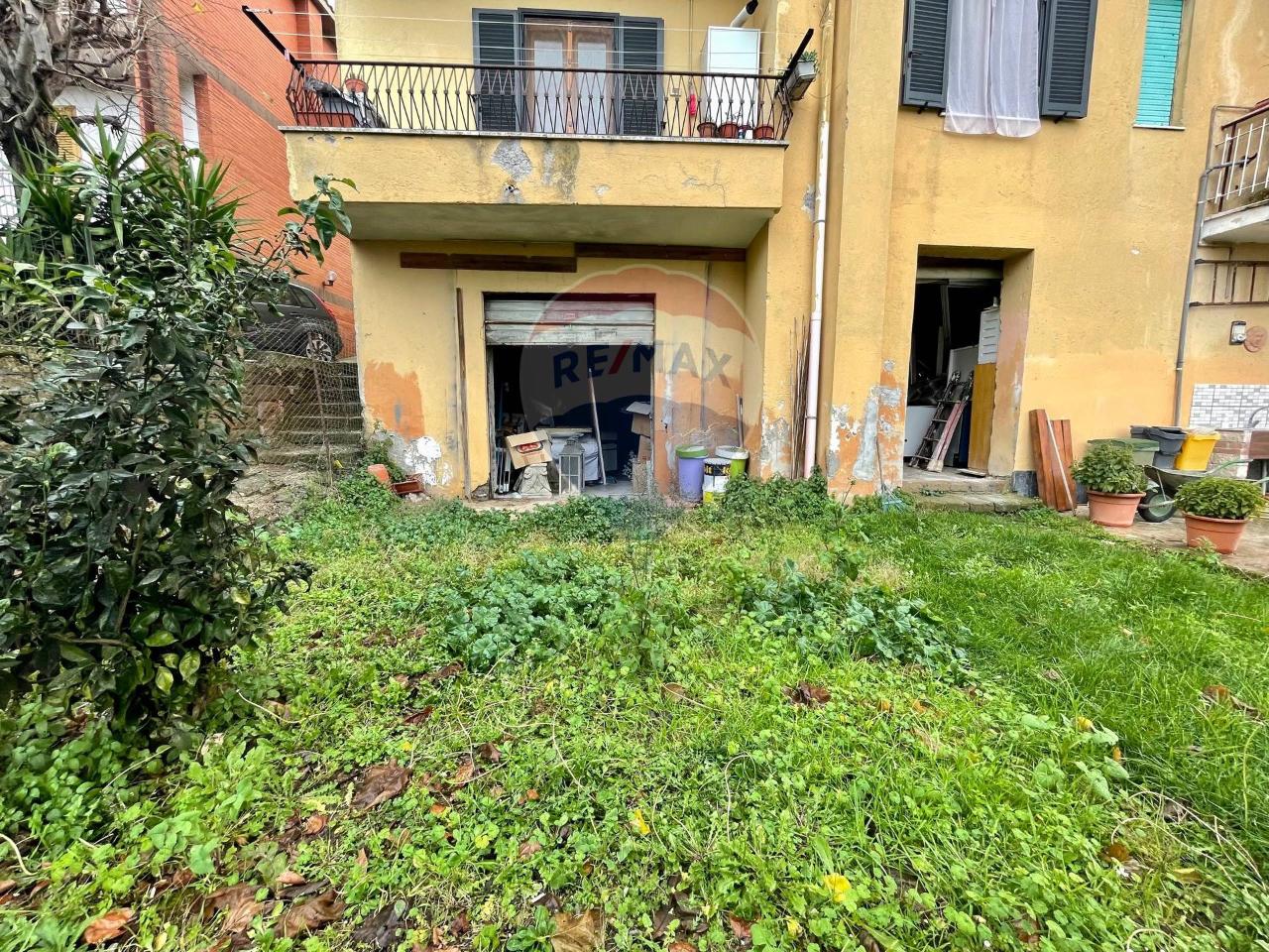 Magazzino in vendita a Formello