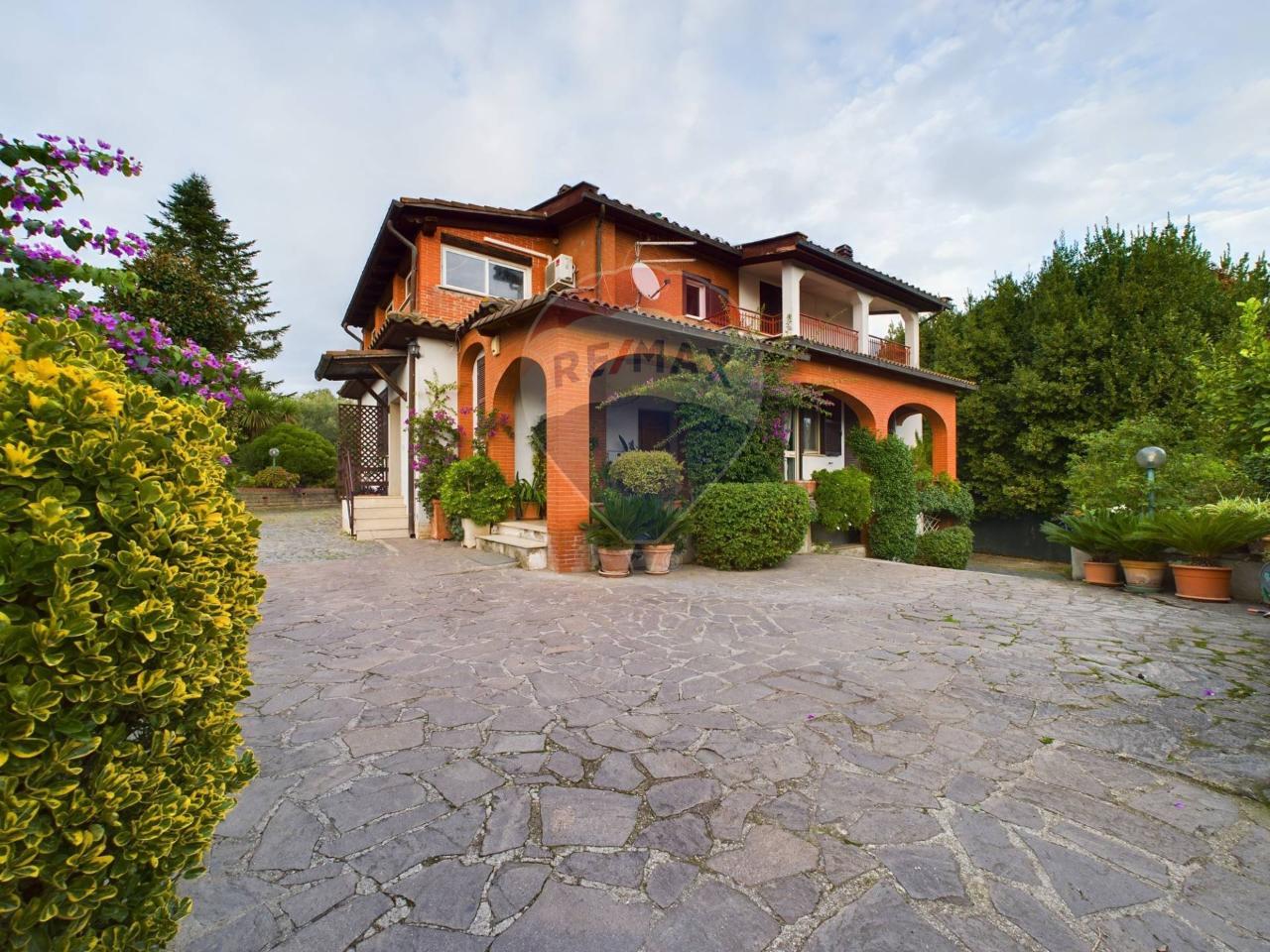 Appartamento in vendita a Formello