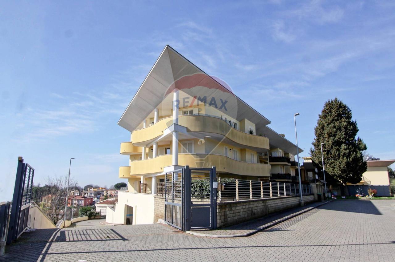 Appartamento in vendita a Formello