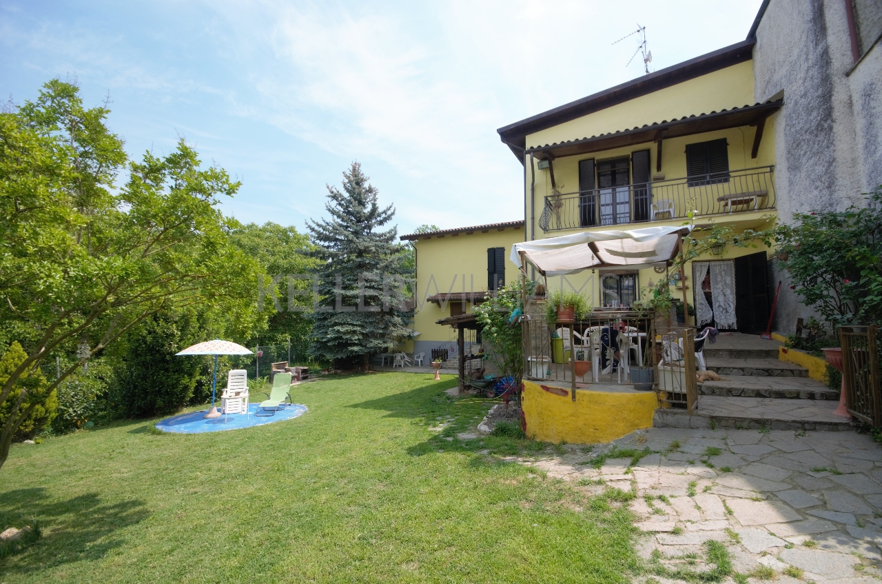 Casa indipendente in vendita a Orsara Bormida