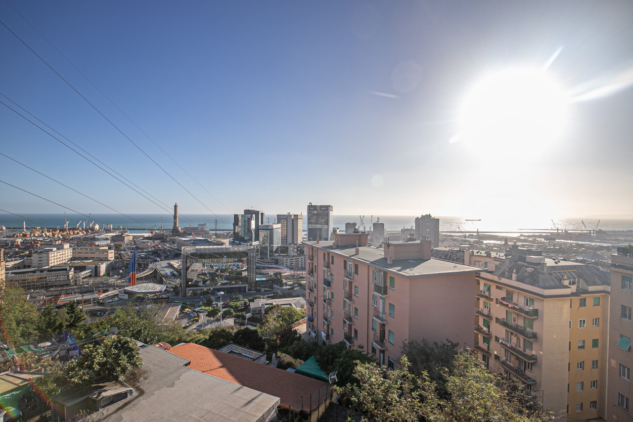 Appartamento in vendita a Genova