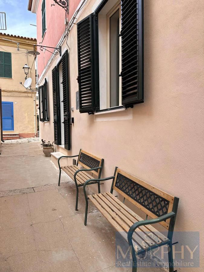 Casa indipendente in vendita a La Maddalena