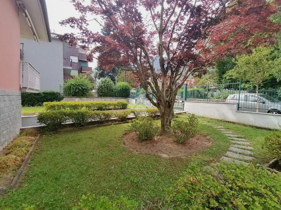 Villa in vendita a Lavena Ponte Tresa