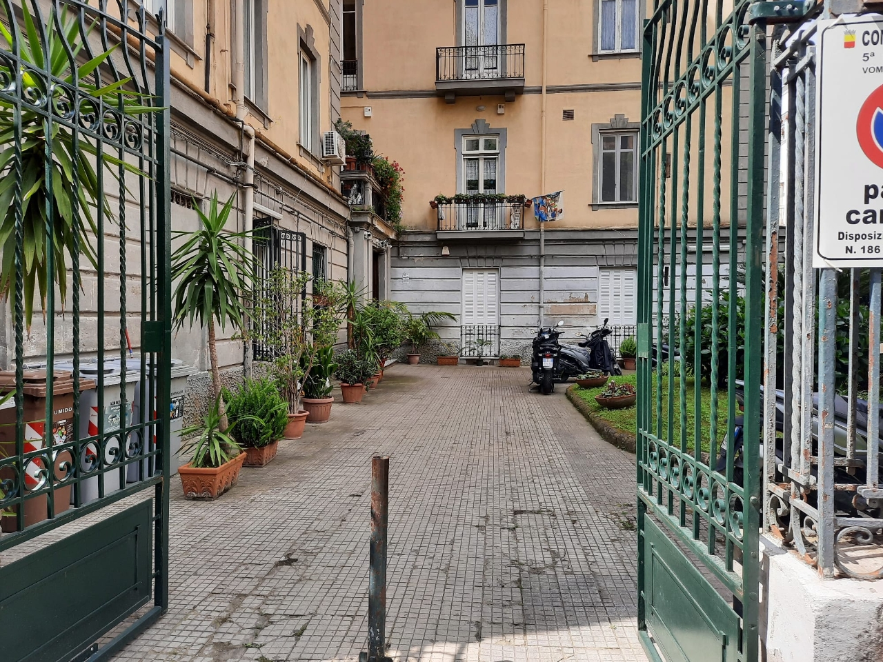 Appartamento in affitto a Napoli