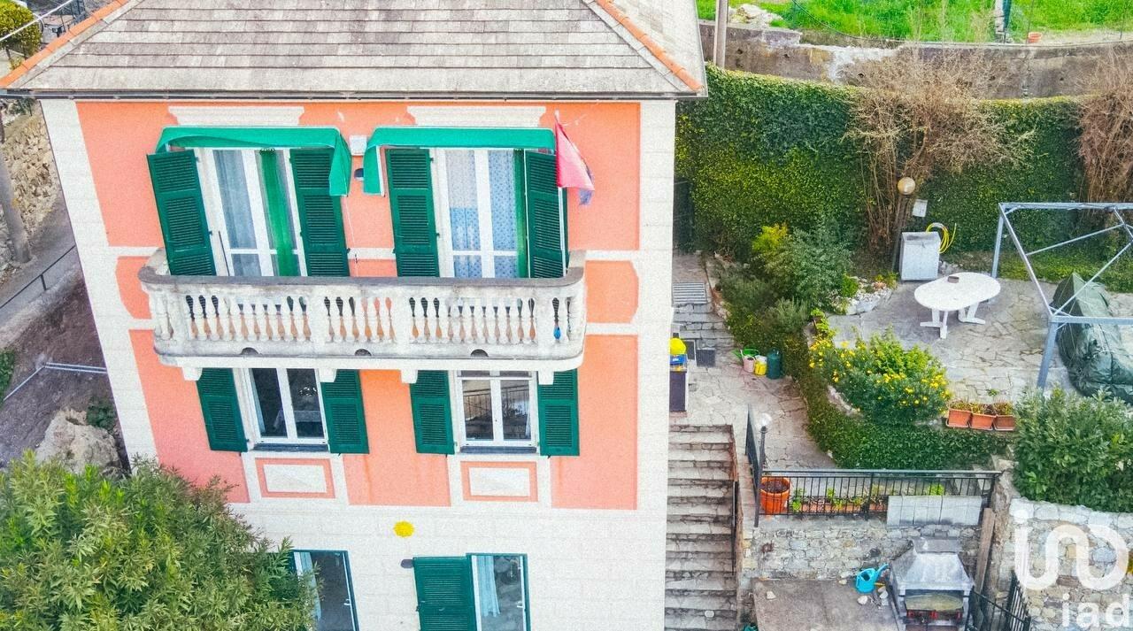 Villa in Via Tanini 52, Genova