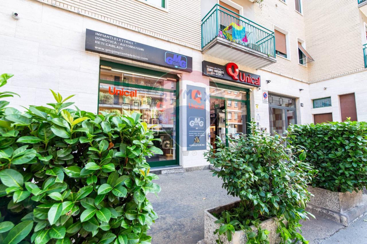 Negozio in vendita a Milano