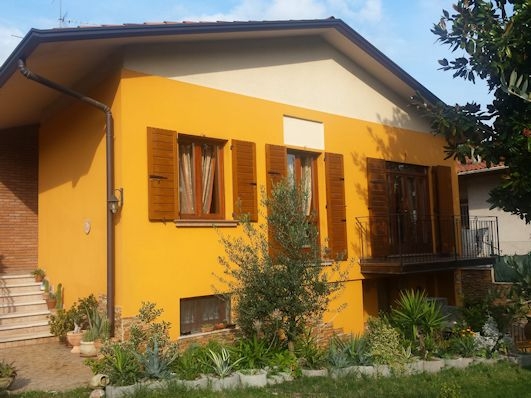 Villa unifamiliare in vendita a Roe' Volciano