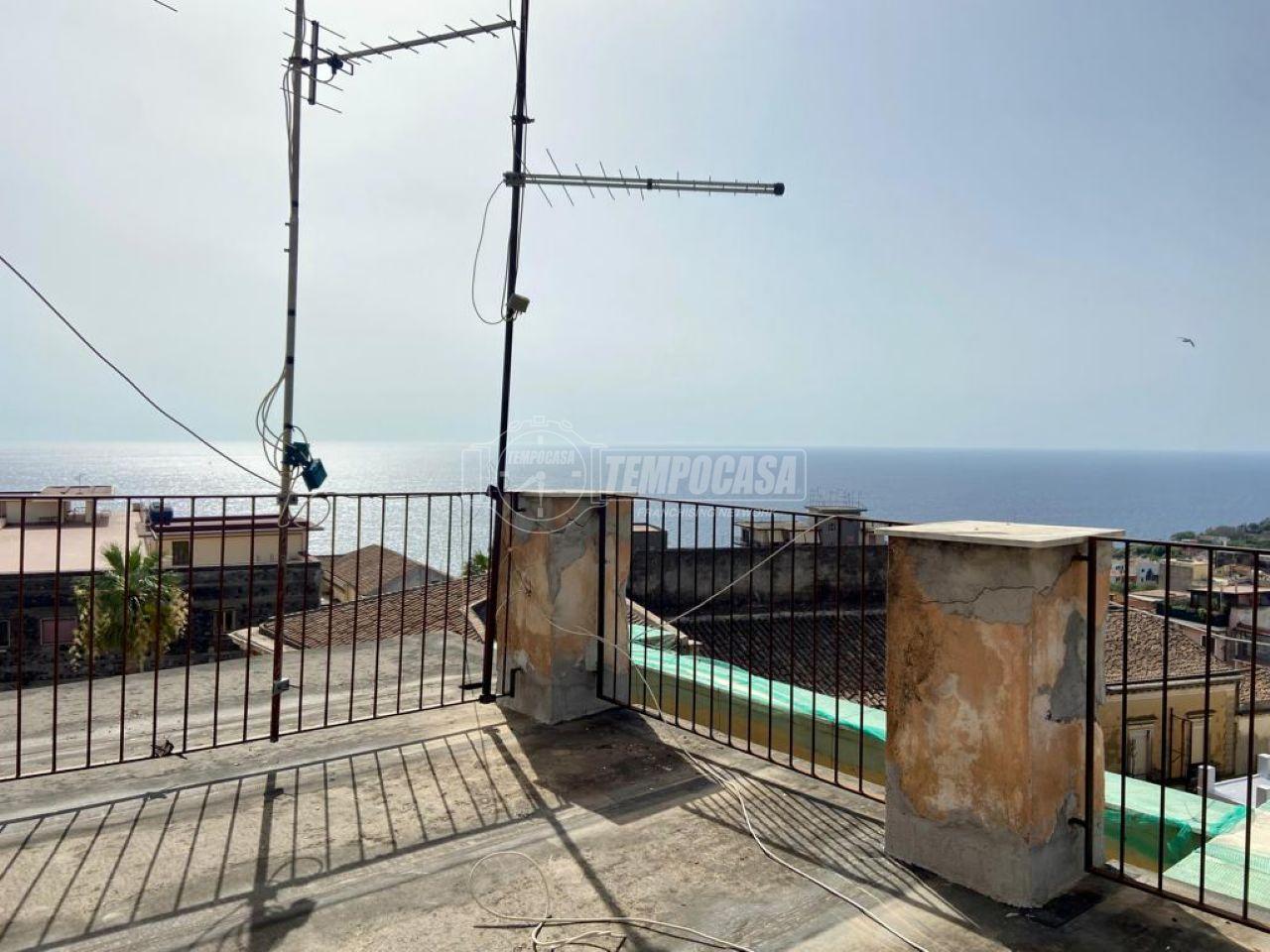 Appartamento in vendita a Acireale