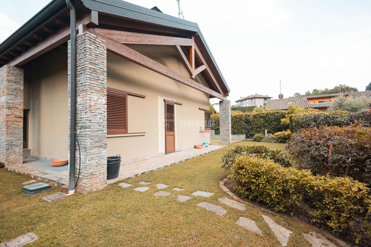 Villa in vendita a Brivio