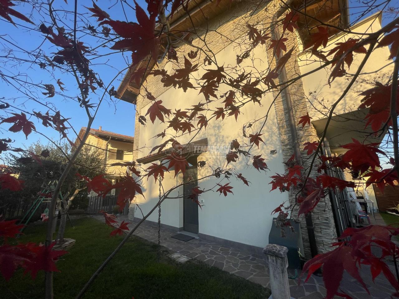 Appartamento in vendita a Paderno D'Adda