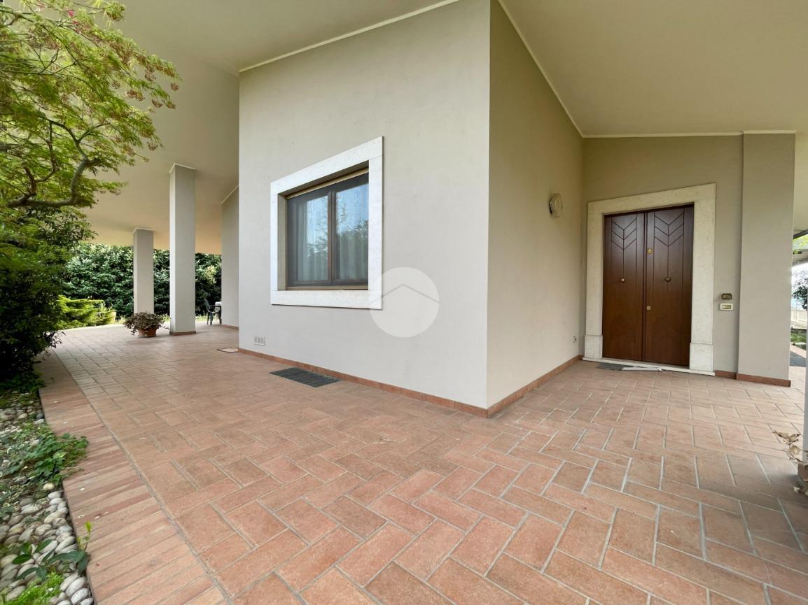 Villa in vendita a Travagliato