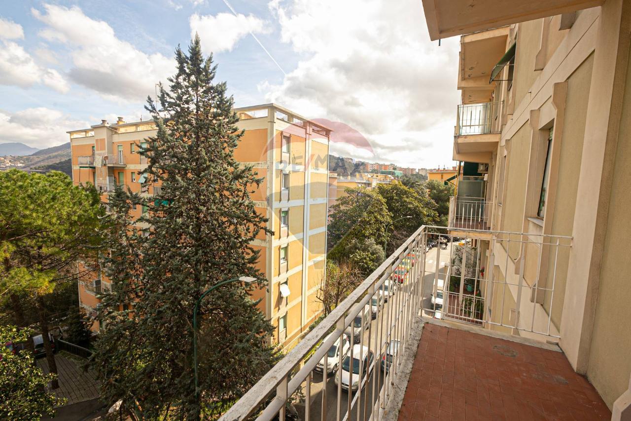 Appartamento in vendita a Genova