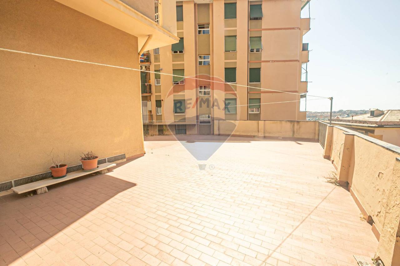 Appartamento in vendita a Genova