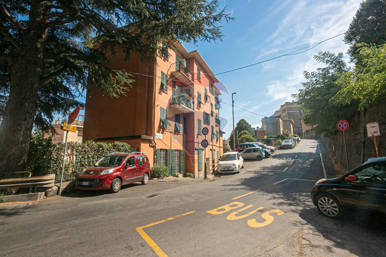 Appartamento in vendita a Genova