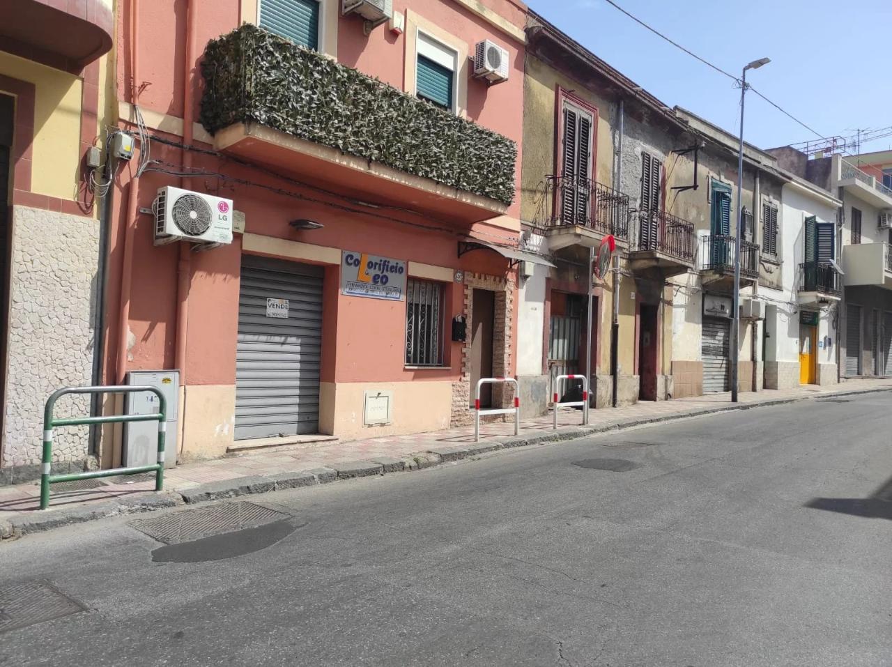 Locale commerciale in vendita a Messina