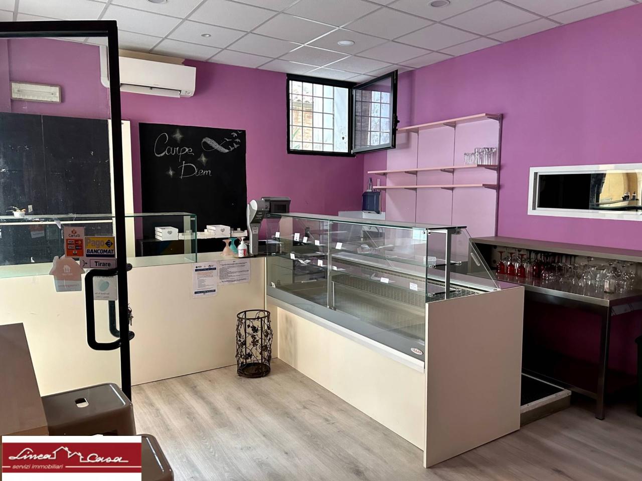 Negozio in affitto a Ferrara