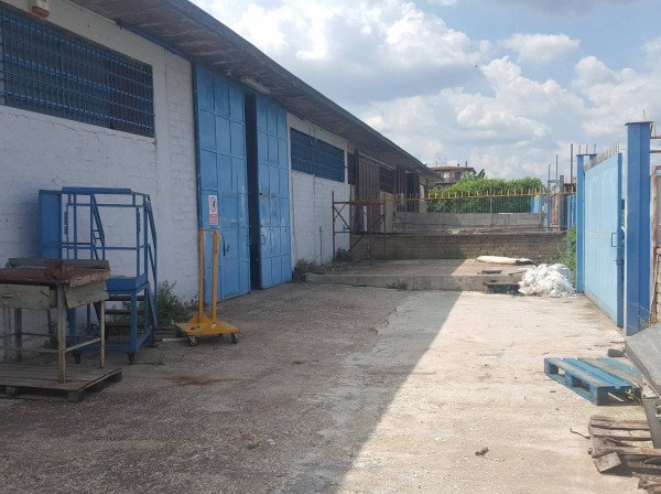 Capannone in affitto a Roma