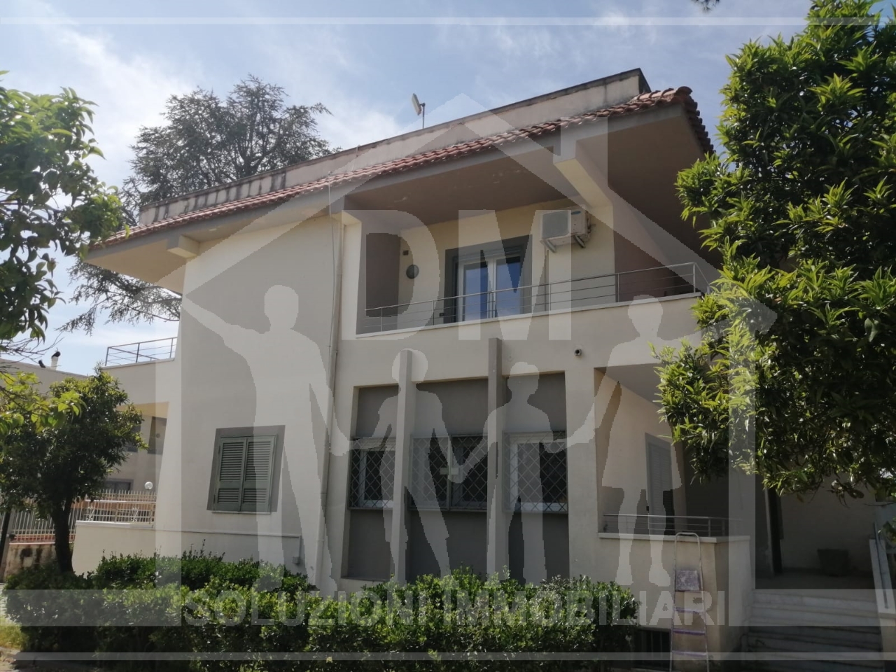 Villa bifamiliare in affitto a Giugliano In Campania
