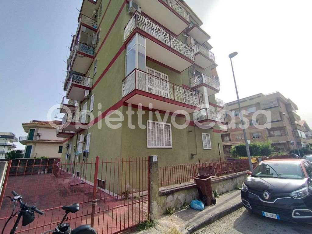 Negozio in vendita a San Nicola La Strada