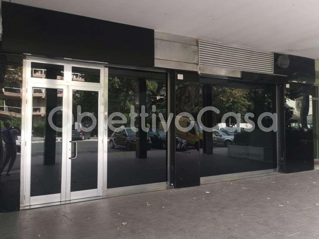 Negozio in affitto a Caserta