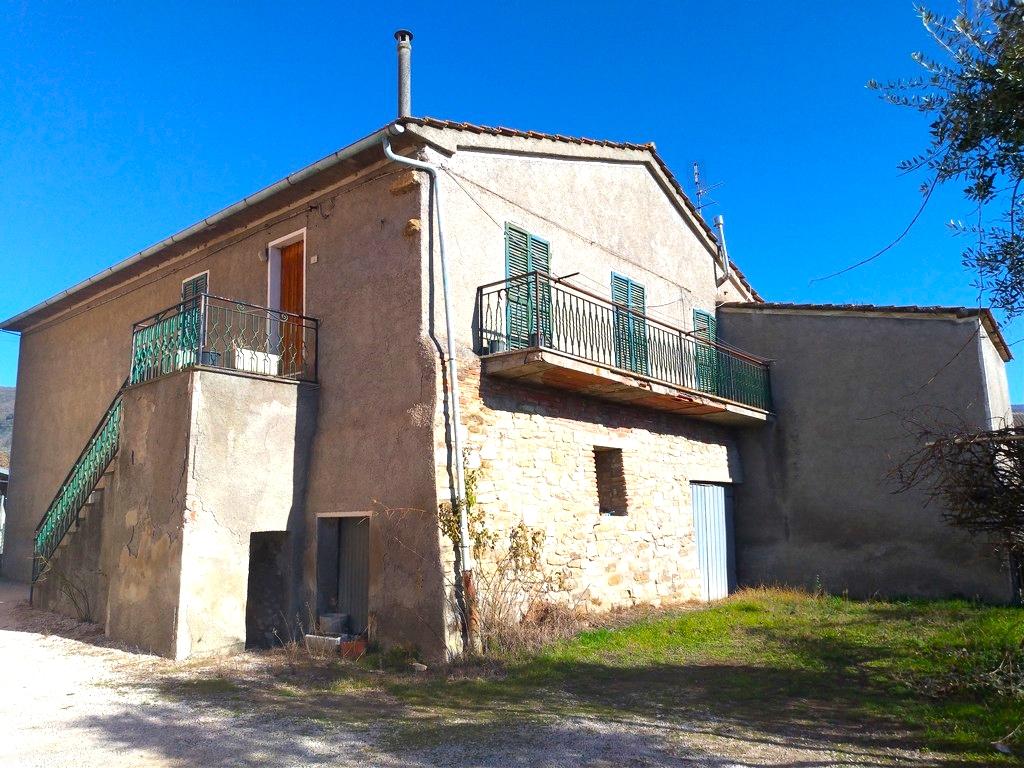 Casa indipendente in vendita a Passignano Sul Trasimeno