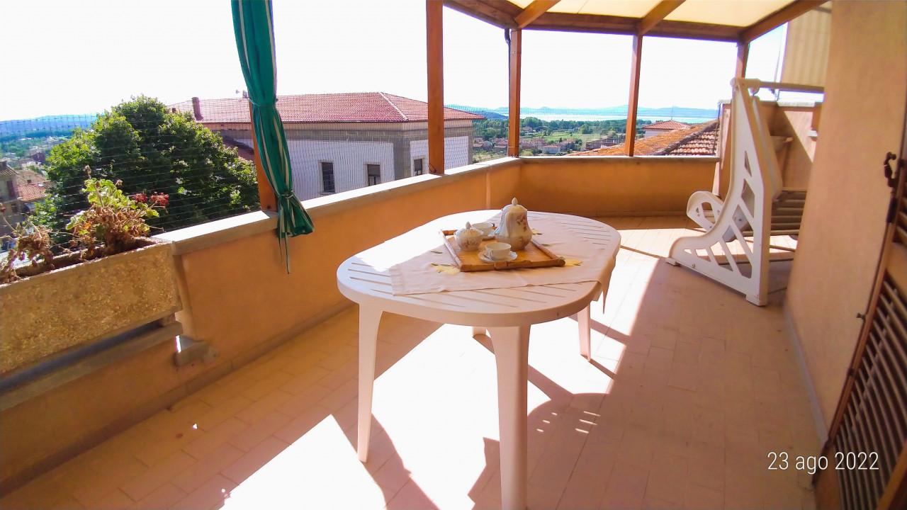 Appartamento in vendita a Tuoro Sul Trasimeno