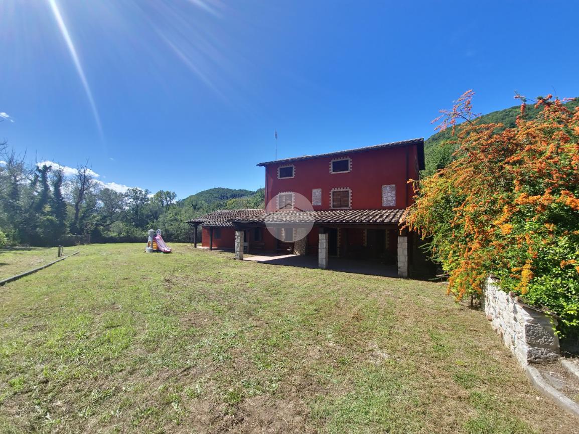Villa in vendita a Vicovaro