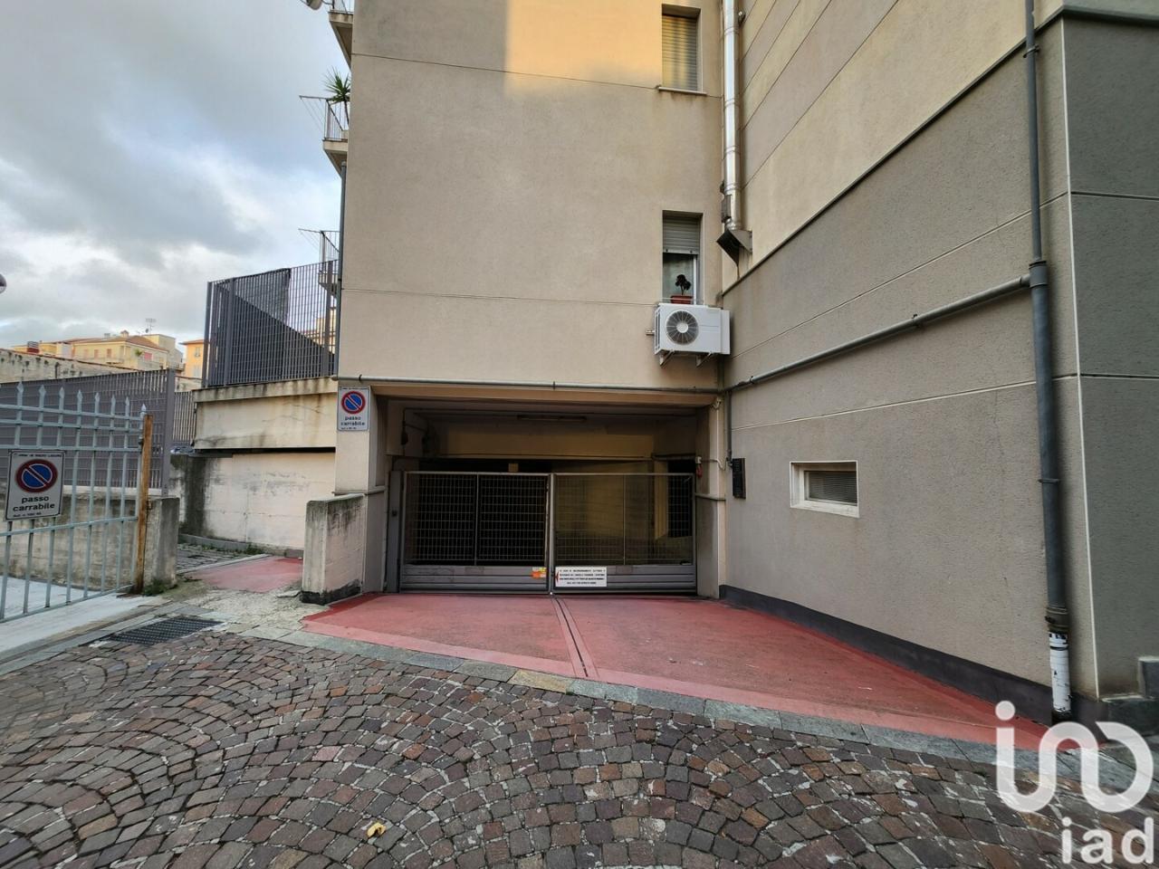 Box in vendita a Vado Ligure