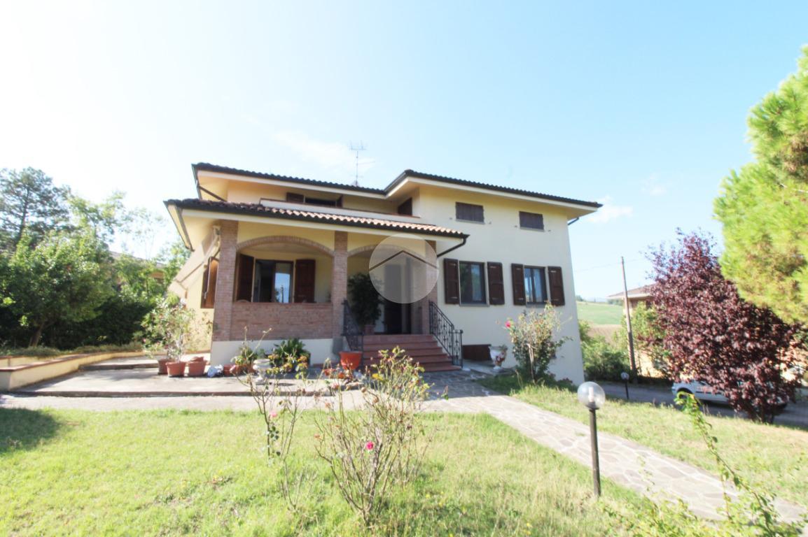 Villa in vendita a Lesignano De' Bagni