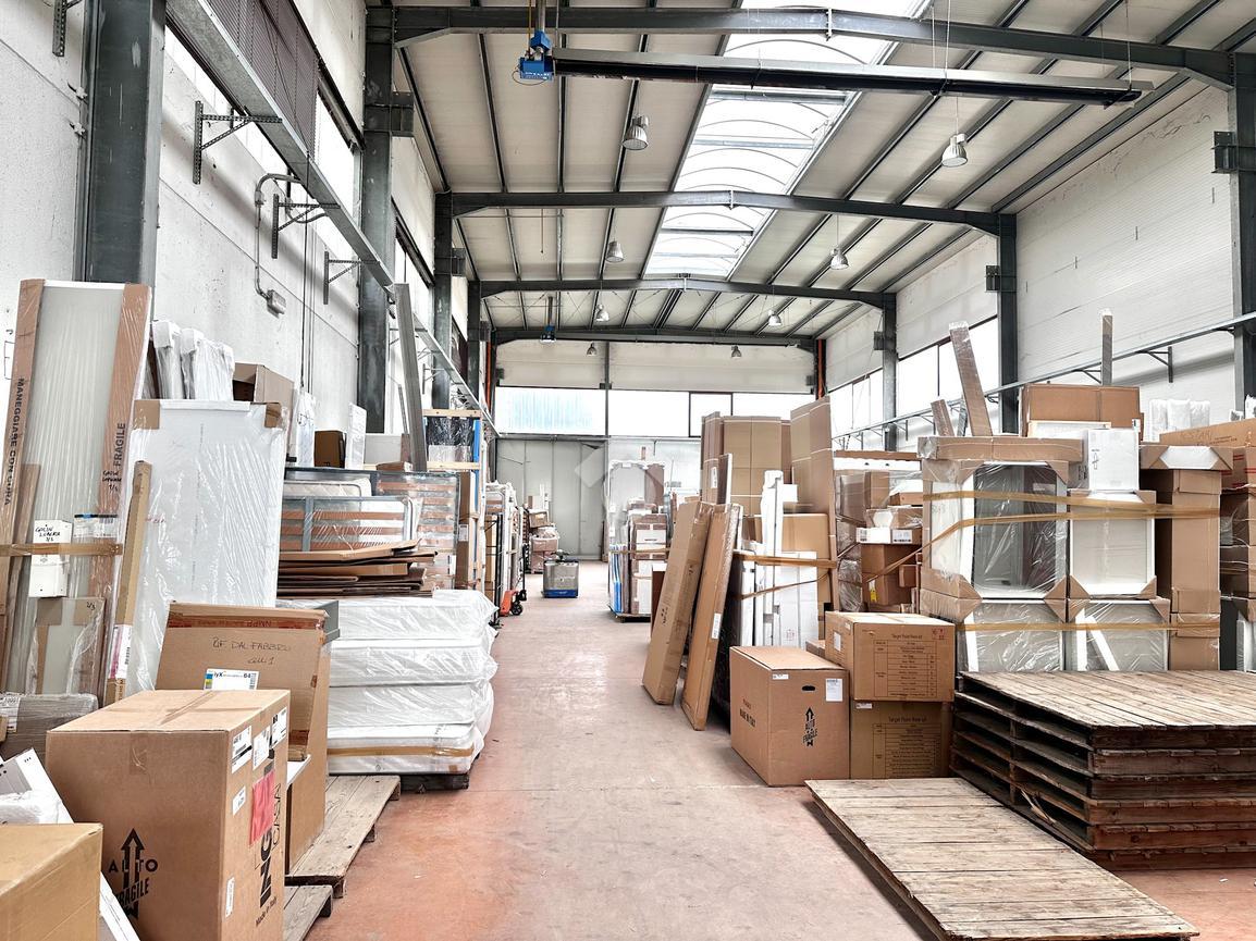 Capannone in affitto a Camisano Vicentino