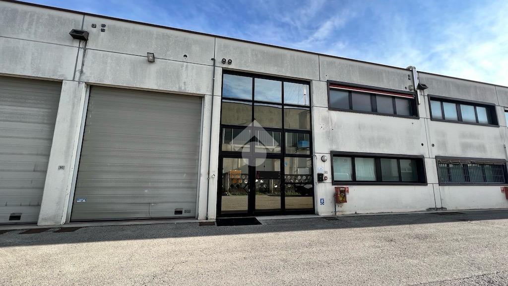 Capannone in affitto a Camisano Vicentino