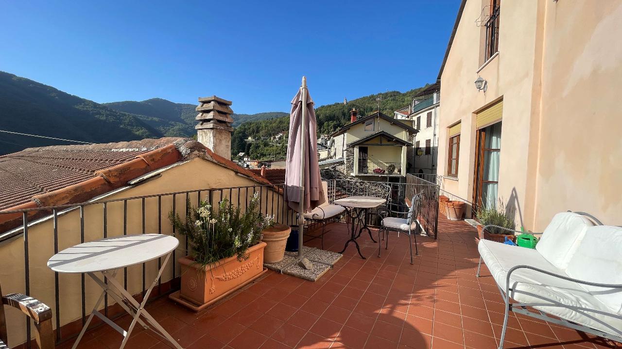 Casa indipendente in vendita a Rezzo