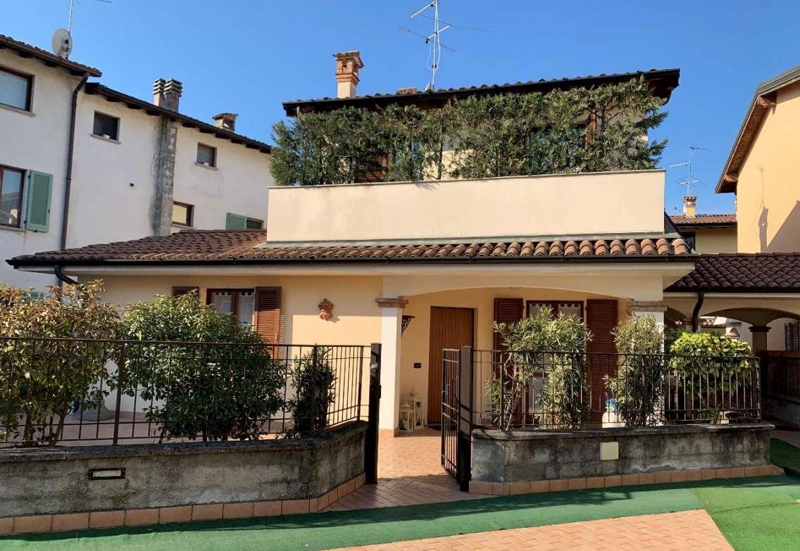 Villa unifamiliare in vendita a Castelleone