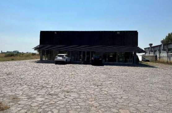 Capannone in vendita a Caselle Lurani