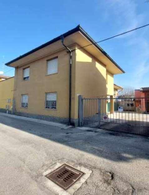 Appartamento in vendita a Maleo