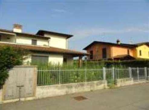Villa unifamiliare in vendita a Turano Lodigiano