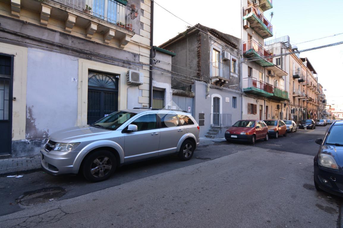 Trilocale in Via Reitano 15, Catania