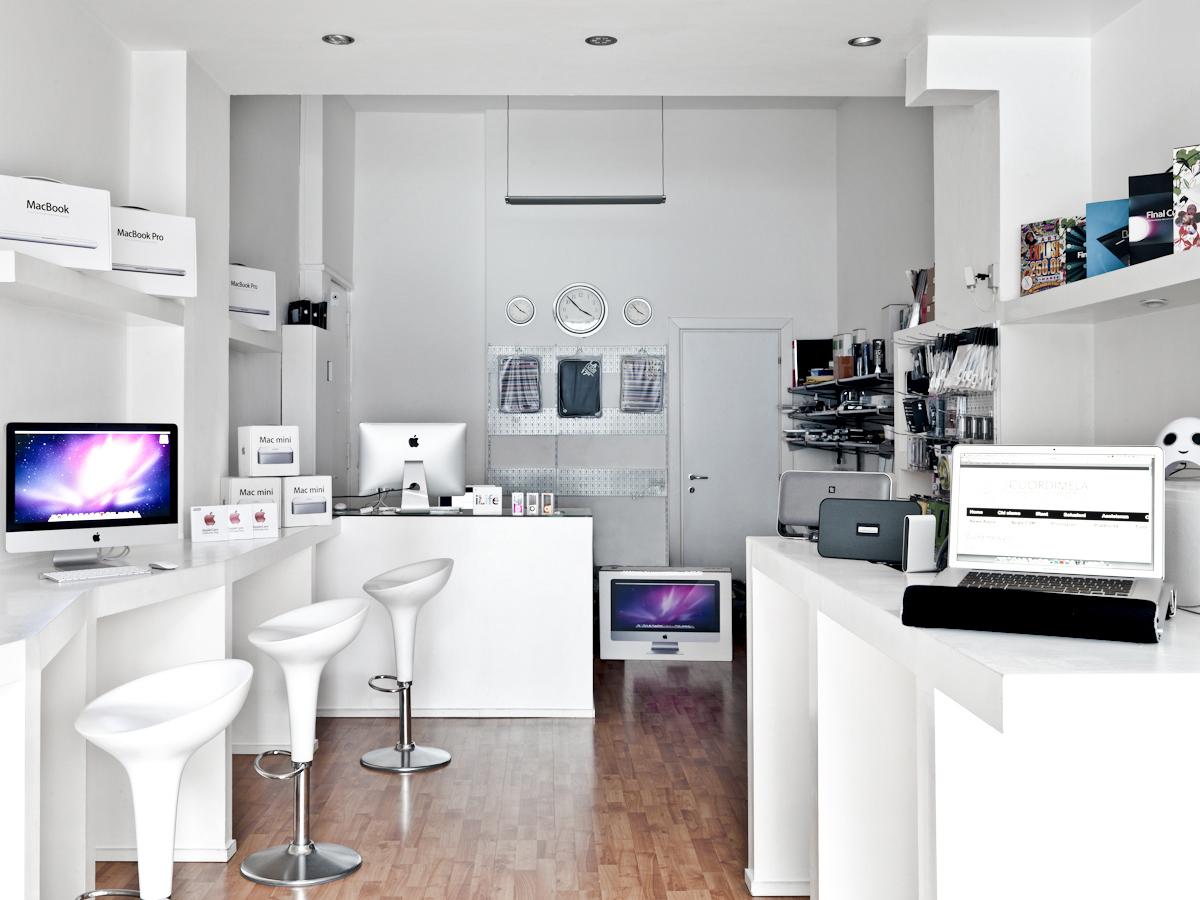 Negozio in vendita a Milano