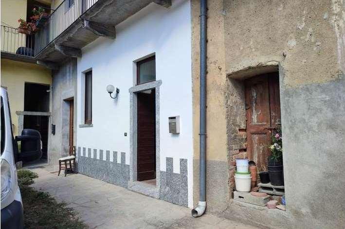 Appartamento in vendita a Besana In Brianza