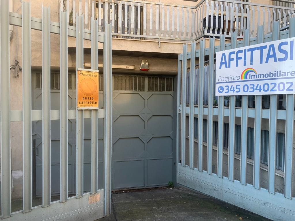 Deposito in vendita/affitto a Misterbianco