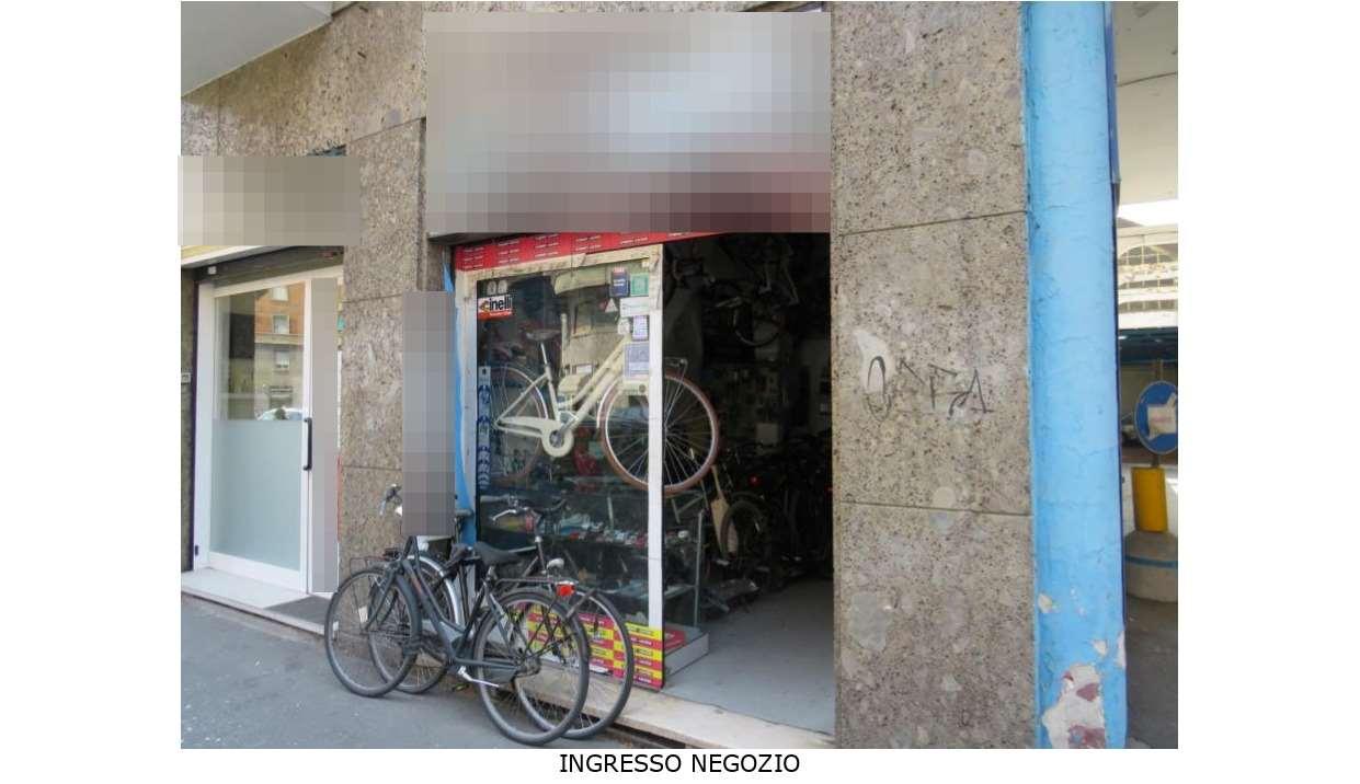 Negozio in vendita a Milano