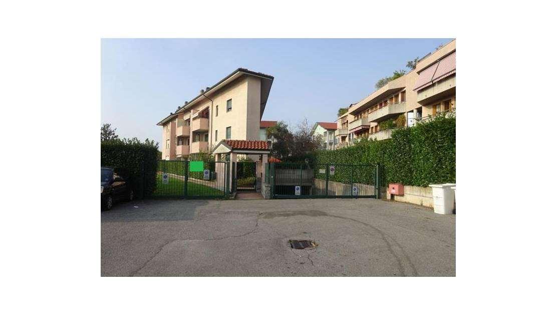 Appartamento in vendita a Monza